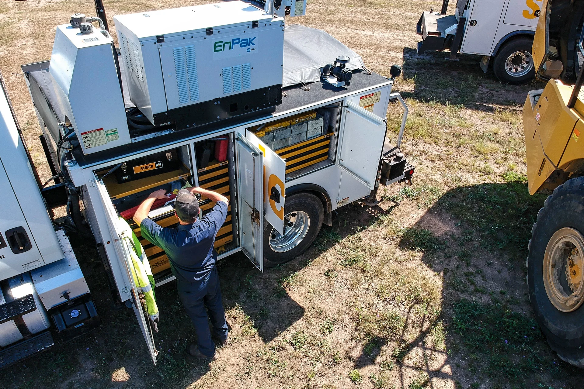 Blog - Buyer’s Guide: Choosing the Best Service Truck Tool Box